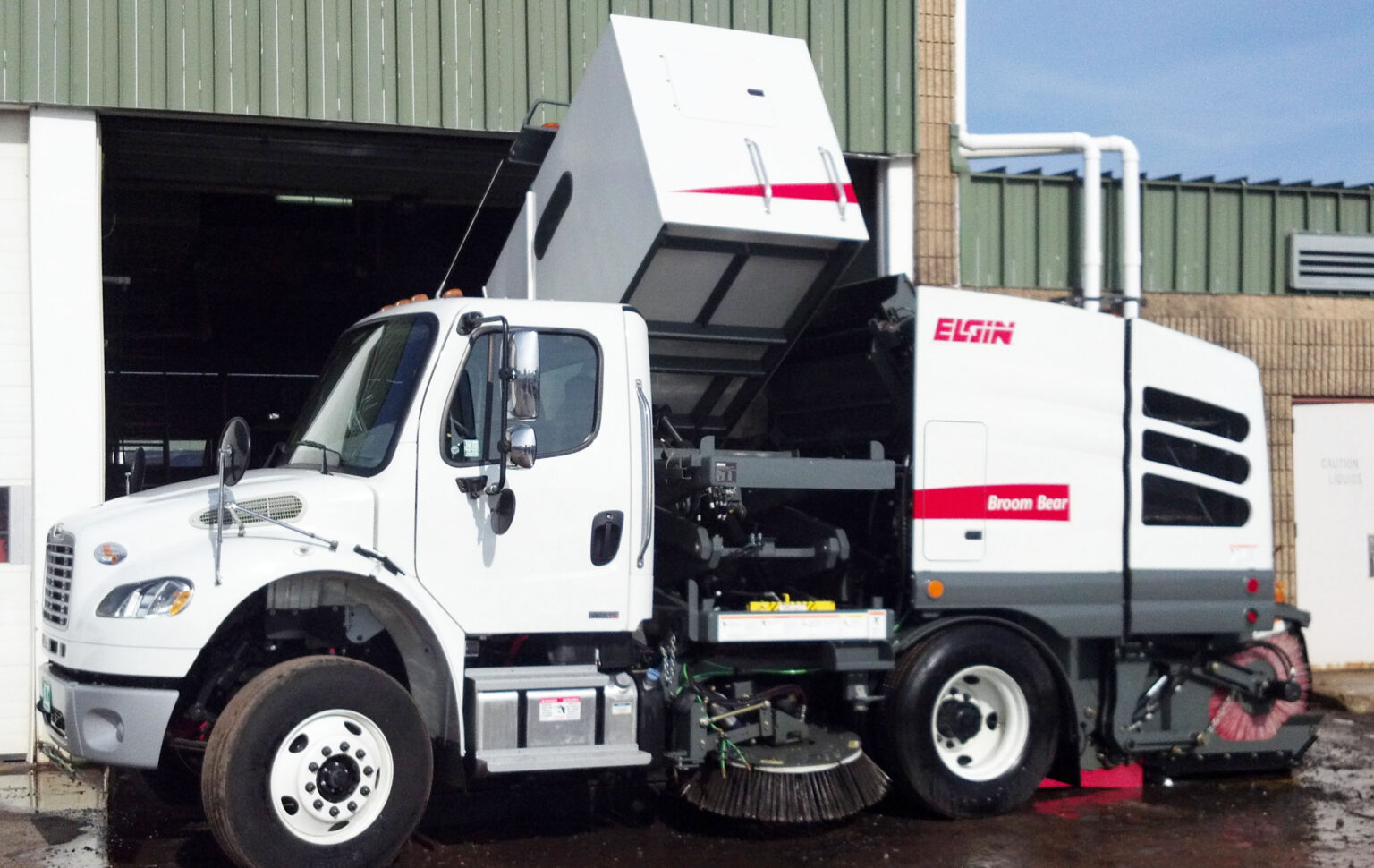 Elgin Broom Bear Street Sweeper - Joe Johnson Equipment